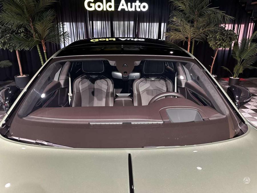 Zaļš Bentley flying-spur 2023 Viļņa, ar dzinēja tilpumu 4.00 L un nobraukumu 22 tūkst. km par 245000 €, foto 47 vietnē AUTOMOTO.COM.LV