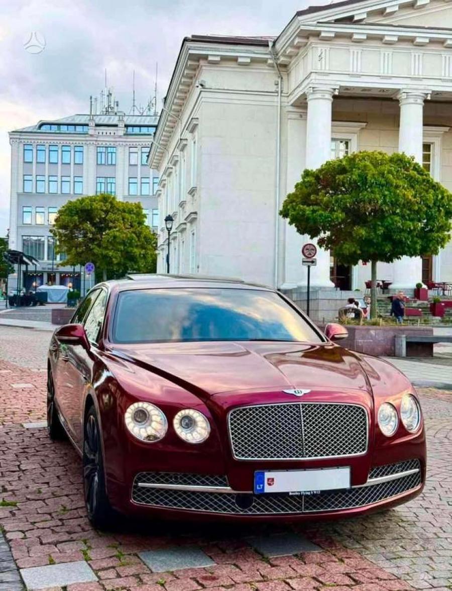 Sarkans Bentley flying-spur 2017 Viļņa, ar dzinēja tilpumu 6.00 L un nobraukumu 99 tūkst. km par 83500 €, foto 1 vietnē AUTOMOTO.COM.LV