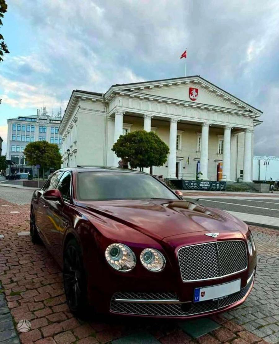 Sarkans Bentley flying-spur 2017 Viļņa, ar dzinēja tilpumu 6.00 L un nobraukumu 99 tūkst. km par 83500 €, foto 4 vietnē AUTOMOTO.COM.LV