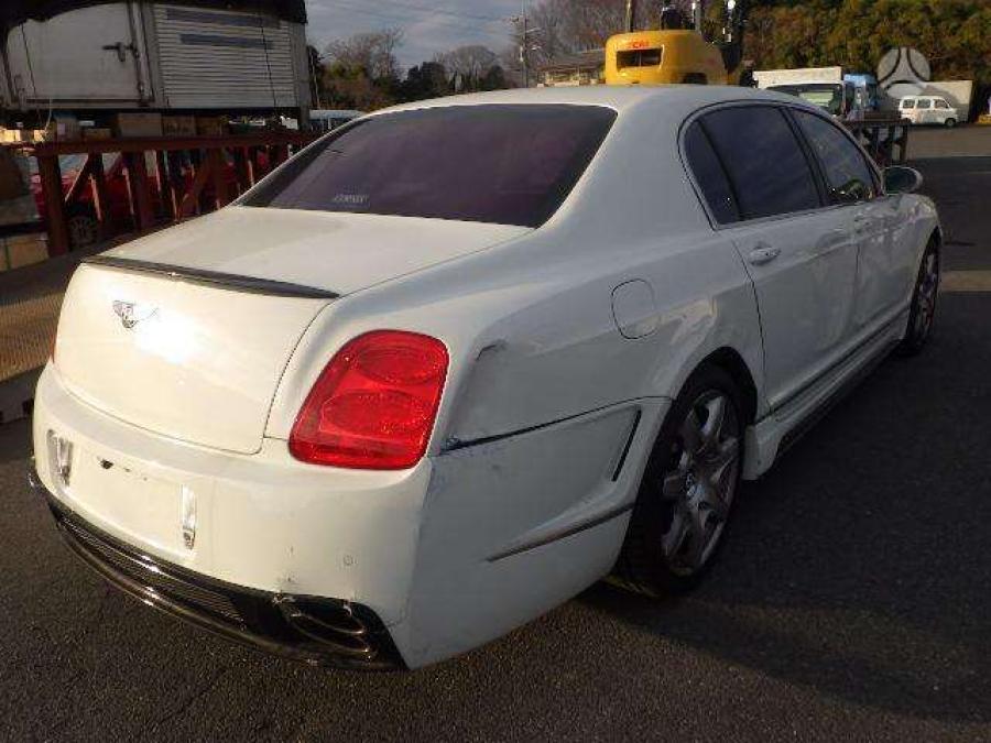 Balts Bentley flying-spur 2008 Utena, ar dzinēja tilpumu 6.00 L un nobraukumu 30 tūkst. km par 19999 €, foto 8 vietnē AUTOMOTO.COM.LV
