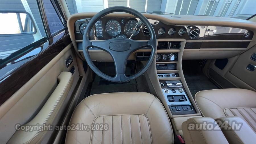 Balts Bentley Mulsanne 1987 Tallina, ar dzinēja tilpumu 6.80 L un nobraukumu 42 tūkst. km par 10900 €, foto 8 vietnē AUTOMOTO.COM.LV