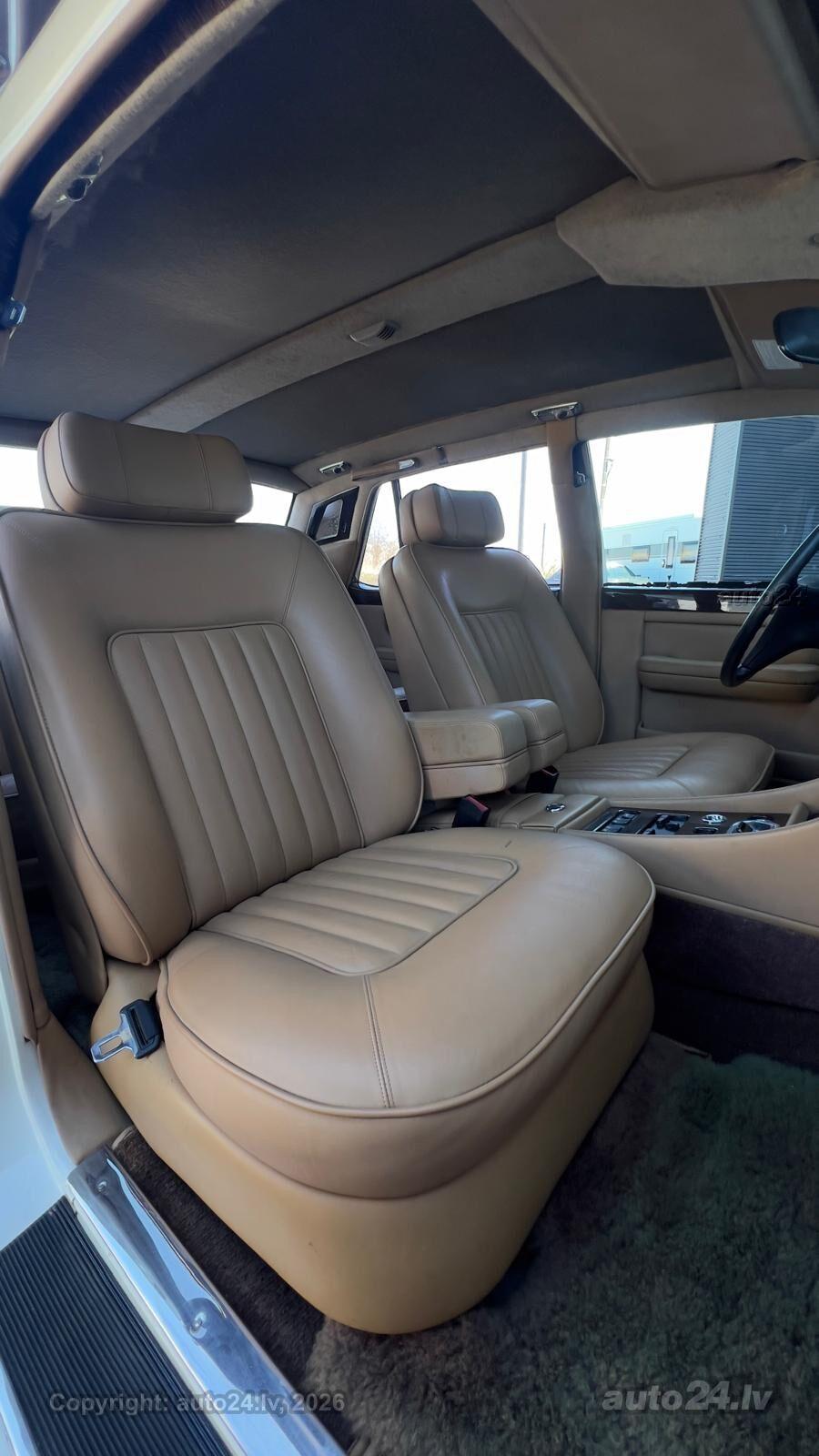 Balts Bentley Mulsanne 1987 Tallina, ar dzinēja tilpumu 6.80 L un nobraukumu 42 tūkst. km par 10900 €, foto 9 vietnē AUTOMOTO.COM.LV