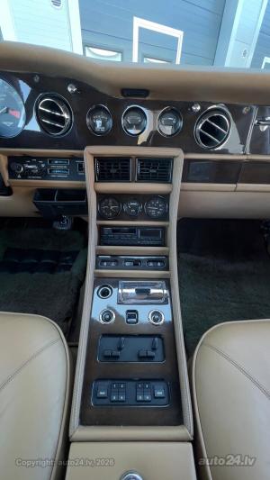 Balts Bentley Mulsanne 1987 Tallina, ar dzinēja tilpumu 6.80 L un nobraukumu 42 tūkst. km par 10900 €, foto 10 vietnē AUTOMOTO.COM.LV
