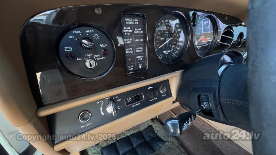 Balts Bentley Mulsanne 1987 Tallina, ar dzinēja tilpumu 6.80 L un nobraukumu 42 tūkst. km par 10900 €, foto 14 vietnē AUTOMOTO.COM.LV