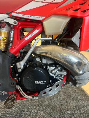 Red Beta RR 300 2015 in Tartu, with an engine capacity of 0.29 L and mileage of 0 thousand km for 2900 €, photo 10 on AUTOMOTO.COM.LV