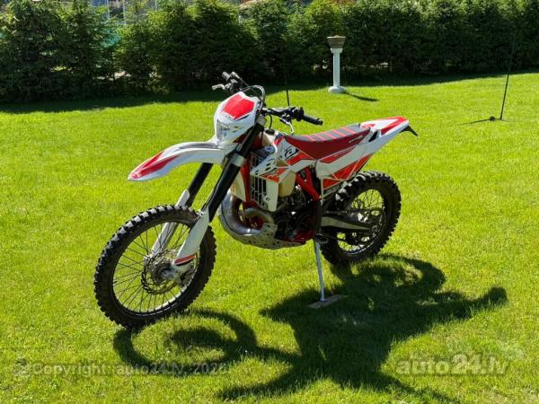 Красный Бета RR 300 2018 в Таллин, объемом двигателя 0.30 л и пробегом 4 тыс. км за 3700 €, фото 6 на AUTOMOTO.COM.LV