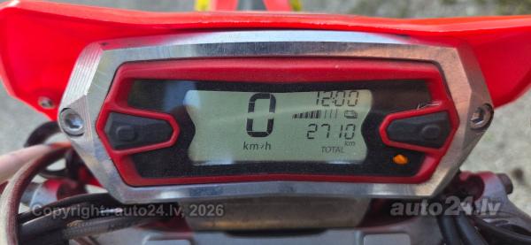 Red Beta RR 300 2019 in Parnu, with an engine capacity of 0.29 L and mileage of 3 thousand km for 4000 €, photo 9 on AUTOMOTO.COM.LV