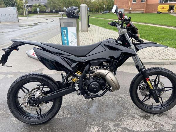 Black Beta RR 2016 in Siauliai, with an engine capacity of 50.00 L and mileage of 0 thousand km for 2000 €, photo 5 on AUTOMOTO.COM.LV