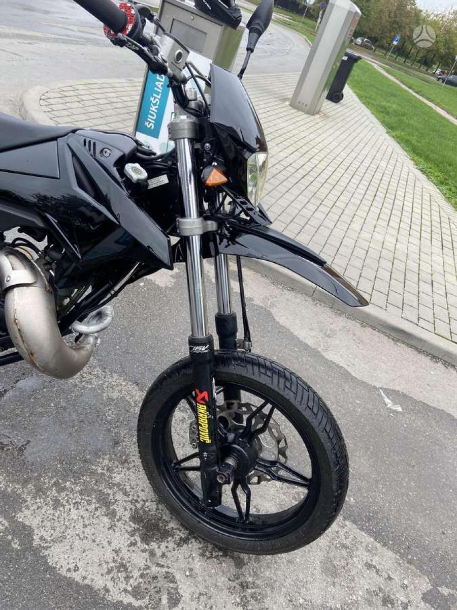 Black Beta RR 2016 in Siauliai, with an engine capacity of 50.00 L and mileage of 0 thousand km for 2000 €, photo 12 on AUTOMOTO.COM.LV