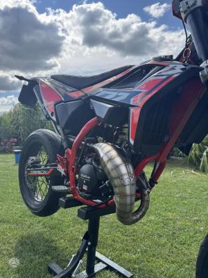 Black Beta RR 2025 in Kaunas, with an engine capacity of 50.00 L and mileage of 4 thousand km for 3300 €, photo 9 on AUTOMOTO.COM.LV
