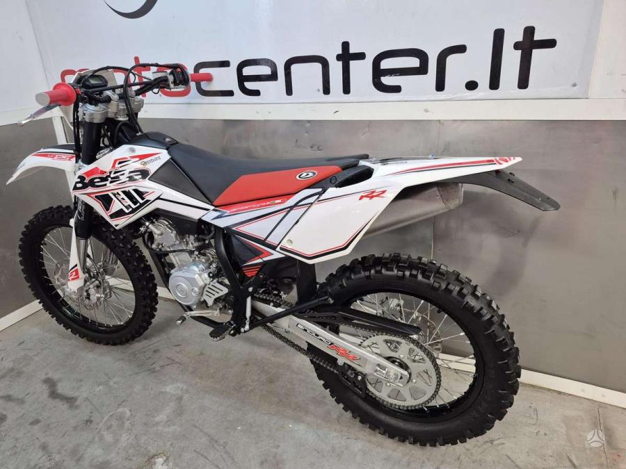 Beta RR 2016 Kauņa, ar dzinēja tilpumu 0.13 L un nobraukumu 1 tūkst. km par 2500 €, foto 7 vietnē AUTOMOTO.COM.LV