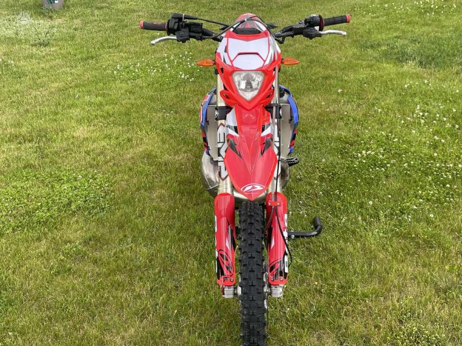 Beta RR 2022 Vievis, ar dzinēja tilpumu 0.30 L un nobraukumu 1 tūkst. km par 4800 €, foto 3 vietnē AUTOMOTO.COM.LV
