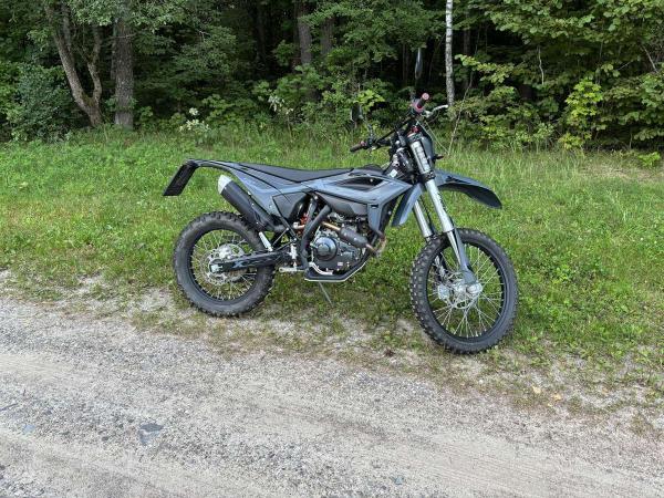 Beta RR 2025 in Vilnius, with an engine capacity of 0.13 L and mileage of 4 thousand km for 3800 €, photo 4 on AUTOMOTO.COM.LV