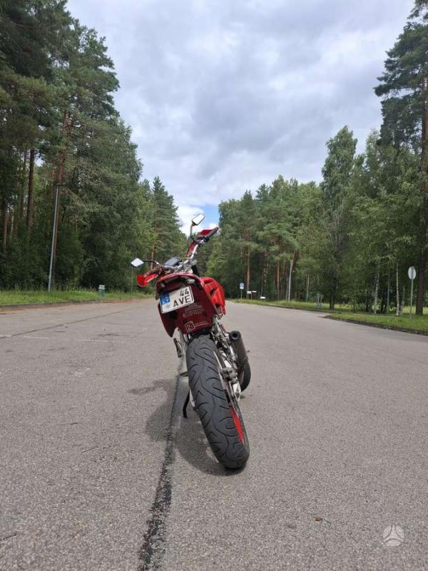 Red Beta RR 2005 in Visaginas, with an engine capacity of 49.00 L and mileage of 5 thousand km for 1750 €, photo 7 on AUTOMOTO.COM.LV