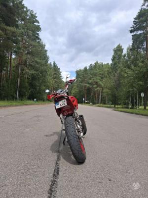 Red Beta RR 2005 in Visaginas, with an engine capacity of 49.00 L and mileage of 5 thousand km for 1750 €, photo 7 on AUTOMOTO.COM.LV