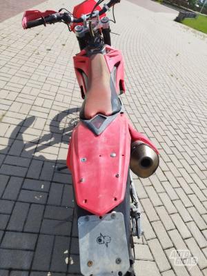 Red Beta RR 2007 in Panevezys, with an engine capacity of 0.40 L and mileage of 10 thousand km for 1550 €, photo 9 on AUTOMOTO.COM.LV