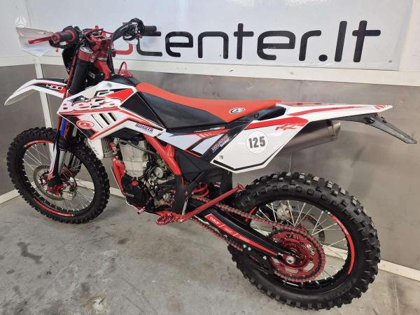Balts Beta RR 2010 Kauņa, ar dzinēja tilpumu 0.40 L un nobraukumu 12 tūkst. km par 3400 €, foto 5 vietnē AUTOMOTO.COM.LV