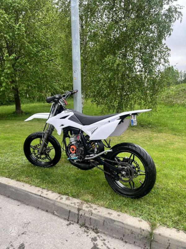 White Beta RR 2014 in Radviliskis, with an engine capacity of 50.00 L and mileage of 25 thousand km for 2000 €, photo 2 on AUTOMOTO.COM.LV