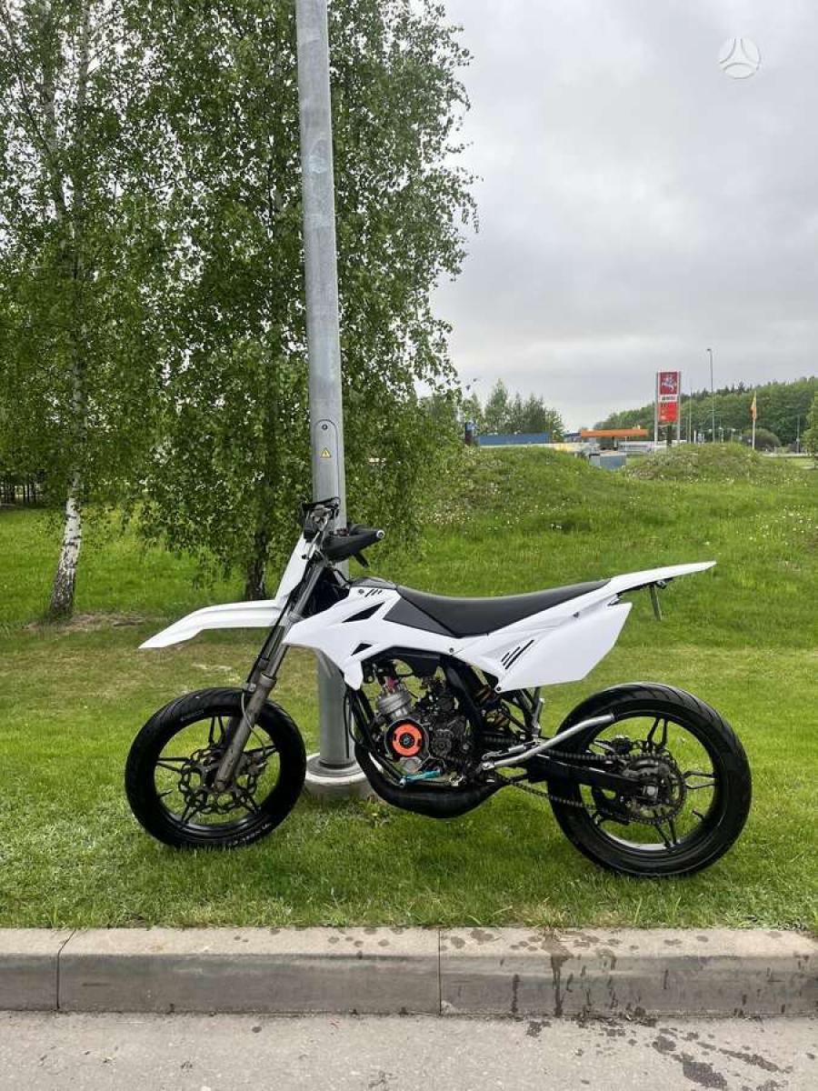White Beta RR 2014 in Radviliskis, with an engine capacity of 50.00 L and mileage of 25 thousand km for 2000 €, photo 1 on AUTOMOTO.COM.LV