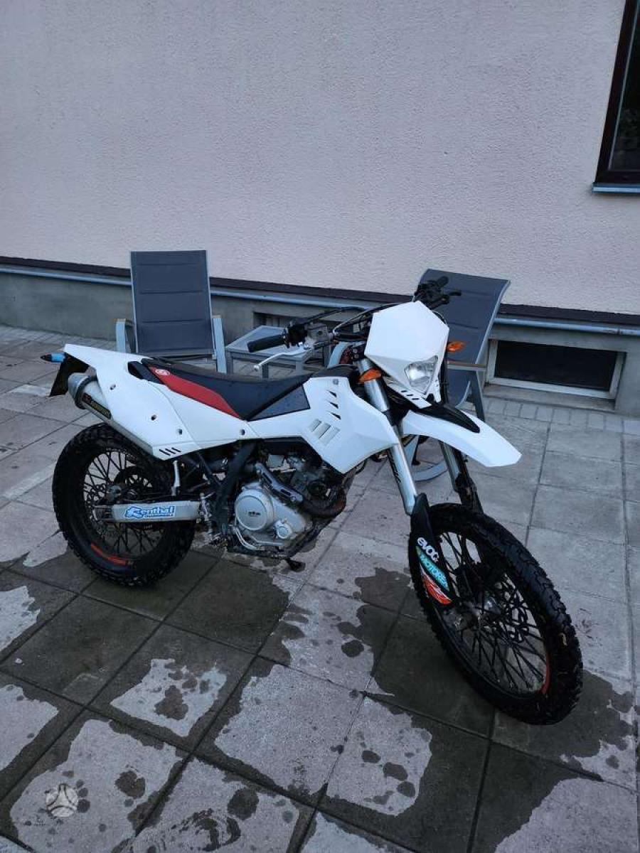 White Beta RR 2017 in Vilnius, with an engine capacity of 0.13 L and mileage of 4 thousand km for 2100 €, photo 1 on AUTOMOTO.COM.LV