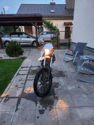 White Beta RR 2017 in Vilnius, with an engine capacity of 0.13 L and mileage of 4 thousand km for 2100 €, photo 8 on AUTOMOTO.COM.LV