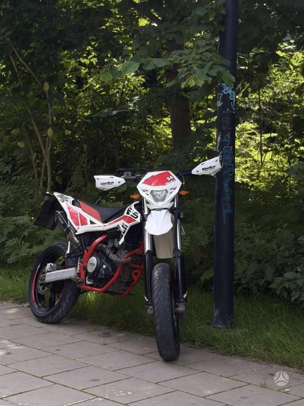 Balts Beta RR 2019 Viļņa, ar dzinēja tilpumu 0.13 L un nobraukumu 22 tūkst. km par 2500 €, foto 1 vietnē AUTOMOTO.COM.LV