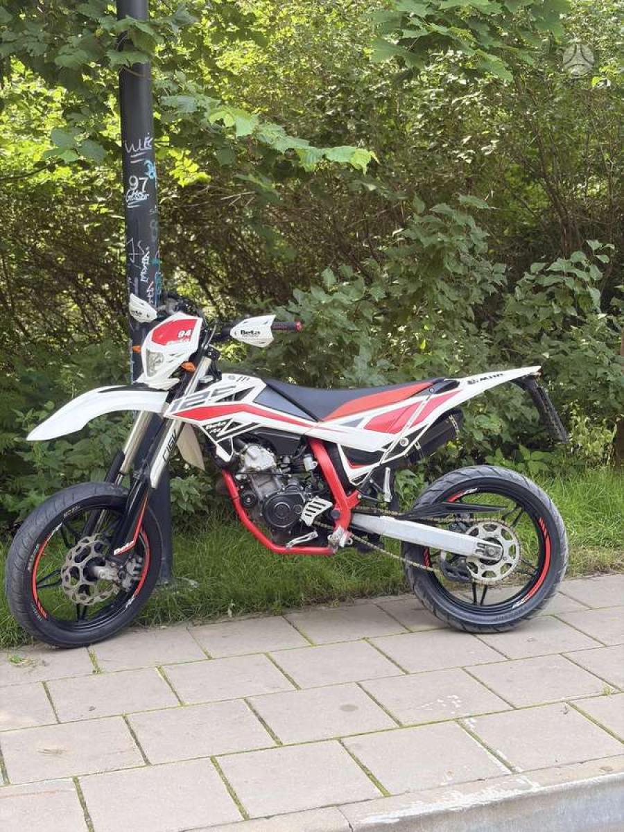 Balts Beta RR 2019 Viļņa, ar dzinēja tilpumu 0.13 L un nobraukumu 22 tūkst. km par 2500 €, foto 6 vietnē AUTOMOTO.COM.LV