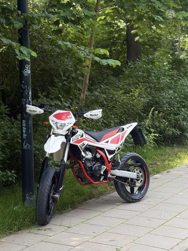 Balts Beta RR 2019 Viļņa, ar dzinēja tilpumu 0.13 L un nobraukumu 22 tūkst. km par 2500 €, foto 6 vietnē AUTOMOTO.COM.LV