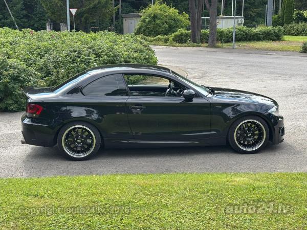 Melns BMW 1-series 2008 Tallina, ar dzinēja tilpumu 3.50 L un nobraukumu 260 tūkst. km par 14999 €, foto 3 vietnē AUTOMOTO.COM.LV
