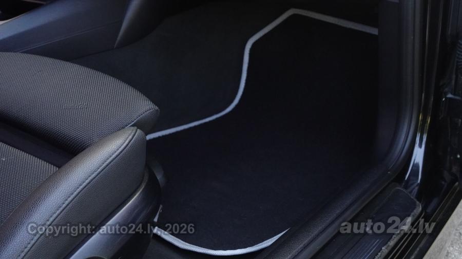 Black BMW 1-series 2008 in Tallinn, with an engine capacity of 3.50 L and mileage of 260 thousand km for 14999 €, photo 25 on AUTOMOTO.COM.LV
