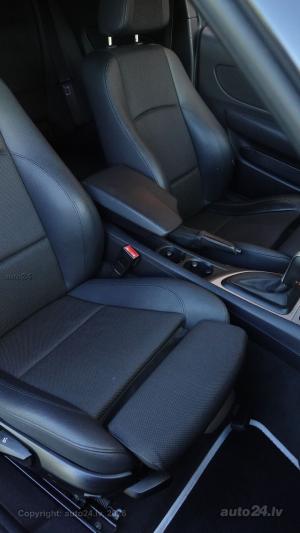 Black BMW 1-series 2008 in Tallinn, with an engine capacity of 3.50 L and mileage of 260 thousand km for 14999 €, photo 26 on AUTOMOTO.COM.LV