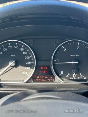 Melns BMW 1-series 2008 Tallina, ar dzinēja tilpumu 2.00 L un nobraukumu 272 tūkst. km par 8000 €, foto 12 vietnē AUTOMOTO.COM.LV