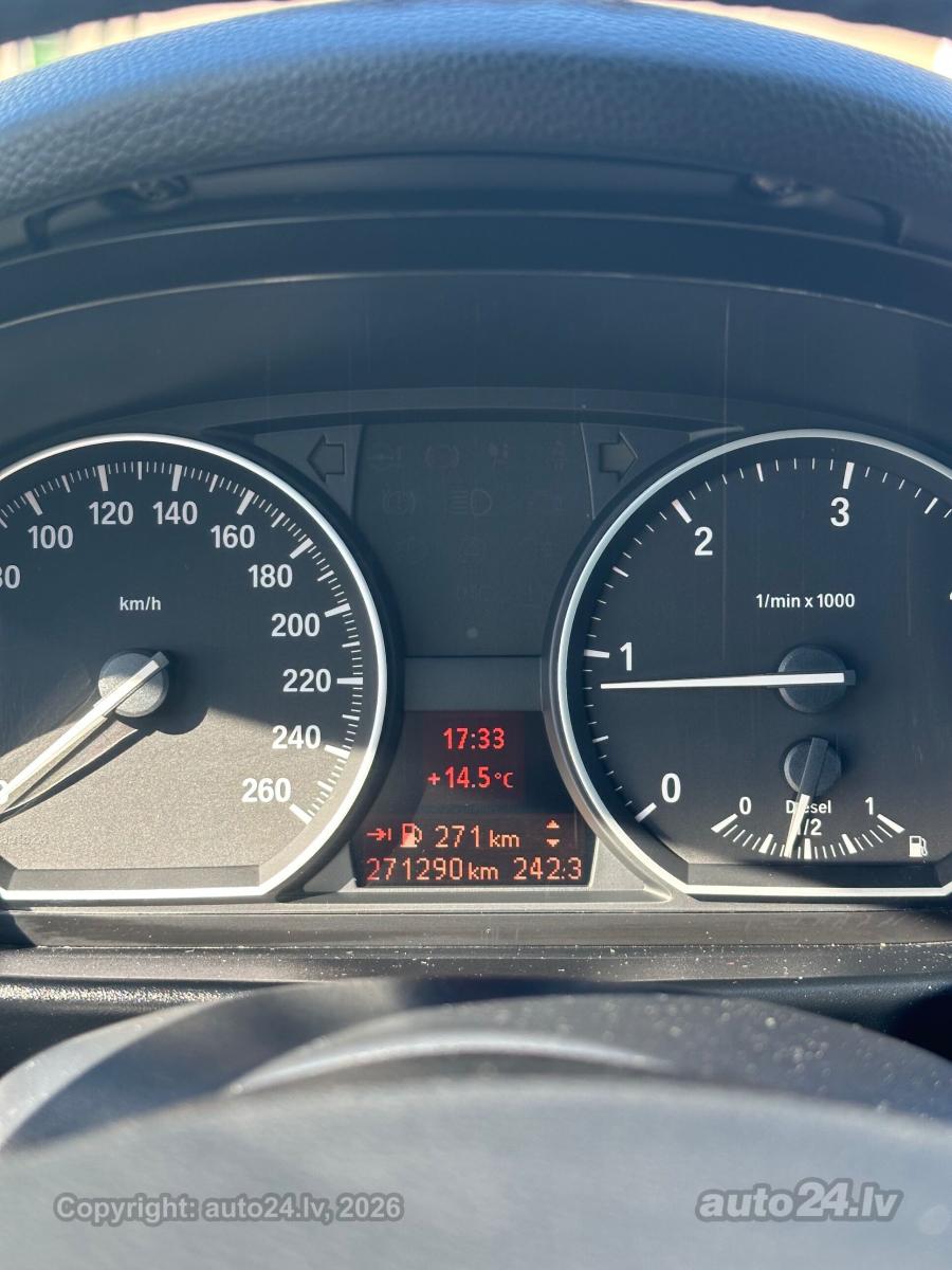Melns BMW 1-series 2008 Tallina, ar dzinēja tilpumu 2.00 L un nobraukumu 272 tūkst. km par 8000 €, foto 12 vietnē AUTOMOTO.COM.LV