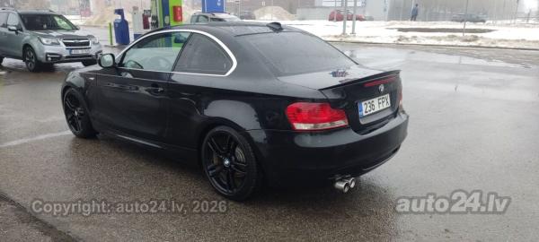 Black BMW 1-series 2009 in Tallinn, with an engine capacity of 2.00 L and mileage of 305 thousand km for 7000 €, photo 6 on AUTOMOTO.COM.LV