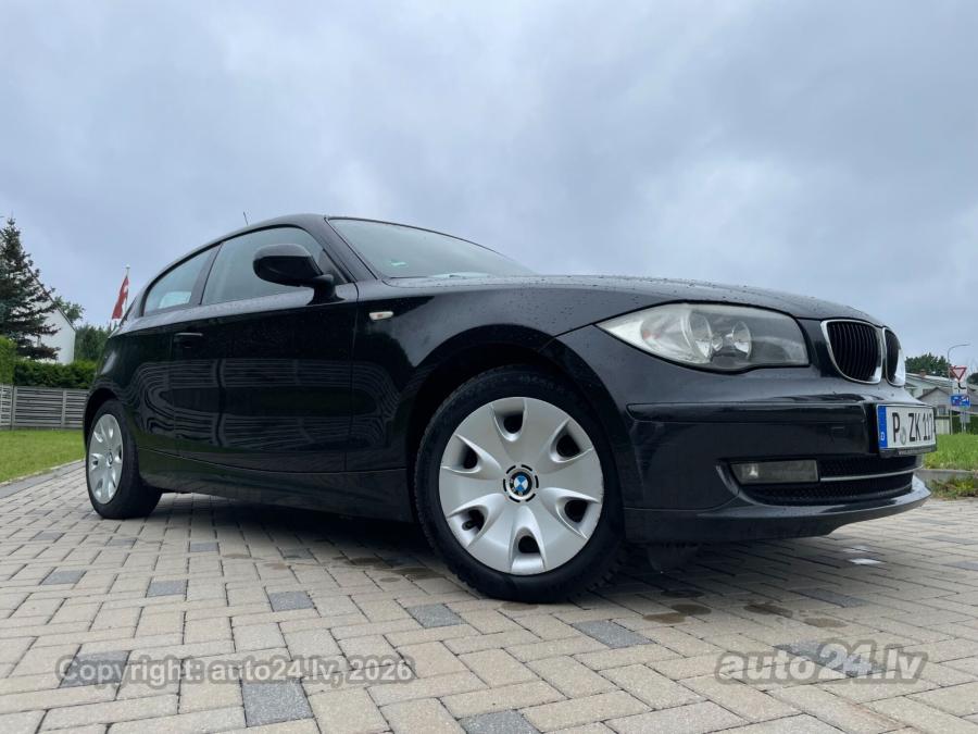 Melns BMW 1-series 2010 Tallina, ar dzinēja tilpumu 2.00 L un nobraukumu 277 tūkst. km par 2600 €, foto 5 vietnē AUTOMOTO.COM.LV