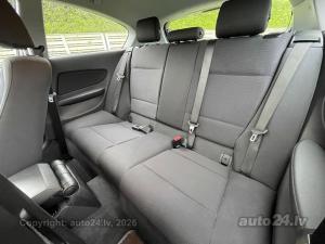 Melns BMW 1-series 2010 Tallina, ar dzinēja tilpumu 2.00 L un nobraukumu 277 tūkst. km par 2600 €, foto 7 vietnē AUTOMOTO.COM.LV