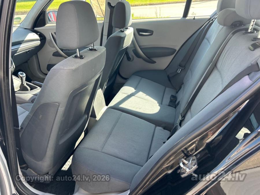 Melns BMW 1-series 2004 Tartu, ar dzinēja tilpumu 0.00 L un nobraukumu 320 tūkst. km par 2200 €, foto 10 vietnē AUTOMOTO.COM.LV