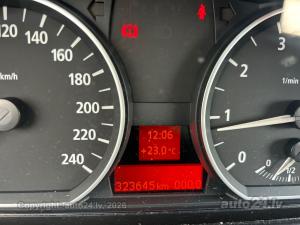 Melns BMW 1-series 2004 Tartu, ar dzinēja tilpumu 0.00 L un nobraukumu 320 tūkst. km par 2200 €, foto 14 vietnē AUTOMOTO.COM.LV