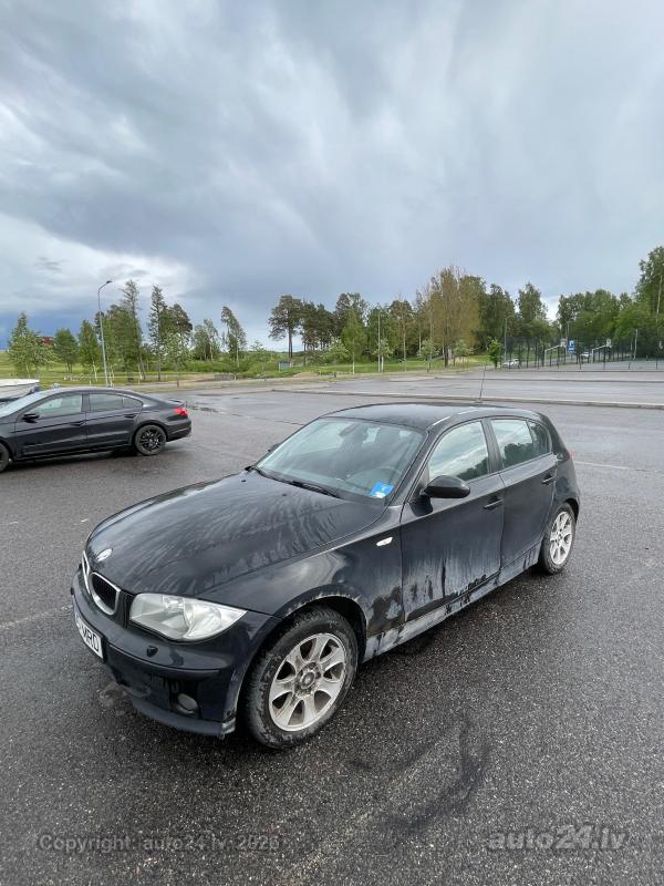 Melns BMW 1-series 2005 Tallina, ar dzinēja tilpumu 1.60 L un nobraukumu 315 tūkst. km par 1500 €, foto 2 vietnē AUTOMOTO.COM.LV