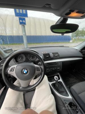 Melns BMW 1-series 2005 Tallina, ar dzinēja tilpumu 1.60 L un nobraukumu 315 tūkst. km par 1500 €, foto 9 vietnē AUTOMOTO.COM.LV