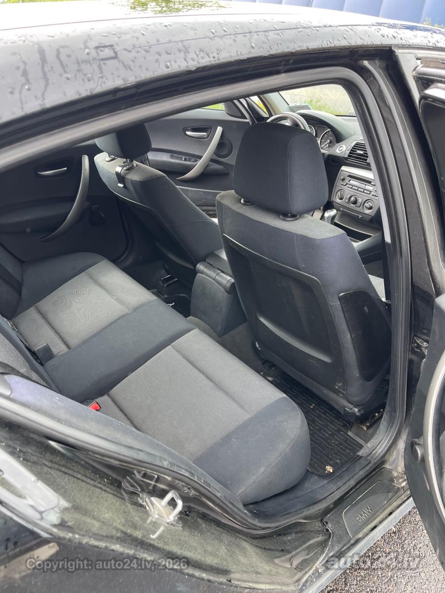 Melns BMW 1-series 2005 Tallina, ar dzinēja tilpumu 1.60 L un nobraukumu 315 tūkst. km par 1500 €, foto 11 vietnē AUTOMOTO.COM.LV