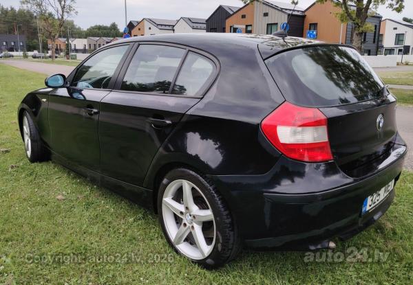 Black BMW 1-series 2005 in Tallinn, with an engine capacity of 2.00 L and mileage of 207 thousand km for 3499 €, photo 4 on AUTOMOTO.COM.LV