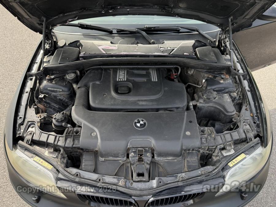 Melns BMW 1-series 2006 Tallina, ar dzinēja tilpumu 2.00 L un nobraukumu 390 tūkst. km par 1700 €, foto 23 vietnē AUTOMOTO.COM.LV
