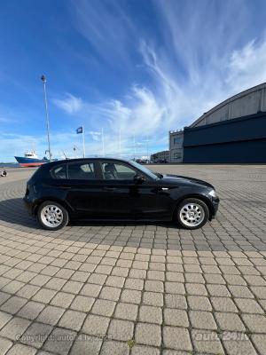 Melns BMW 1-series 2006 Tallina, ar dzinēja tilpumu 2.00 L un nobraukumu 260 tūkst. km par 3900 €, foto 4 vietnē AUTOMOTO.COM.LV