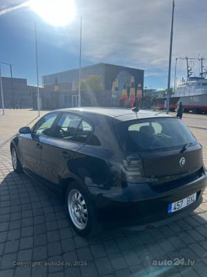 Melns BMW 1-series 2006 Tallina, ar dzinēja tilpumu 2.00 L un nobraukumu 260 tūkst. km par 3900 €, foto 5 vietnē AUTOMOTO.COM.LV