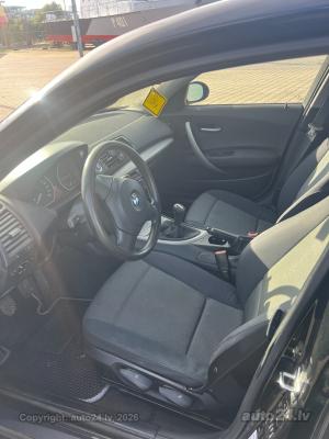 Melns BMW 1-series 2006 Tallina, ar dzinēja tilpumu 2.00 L un nobraukumu 260 tūkst. km par 3900 €, foto 8 vietnē AUTOMOTO.COM.LV