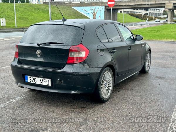Melns BMW 1-series 2006 Tallina, ar dzinēja tilpumu 2.00 L un nobraukumu 0 tūkst. km par 2800 €, foto 4 vietnē AUTOMOTO.COM.LV