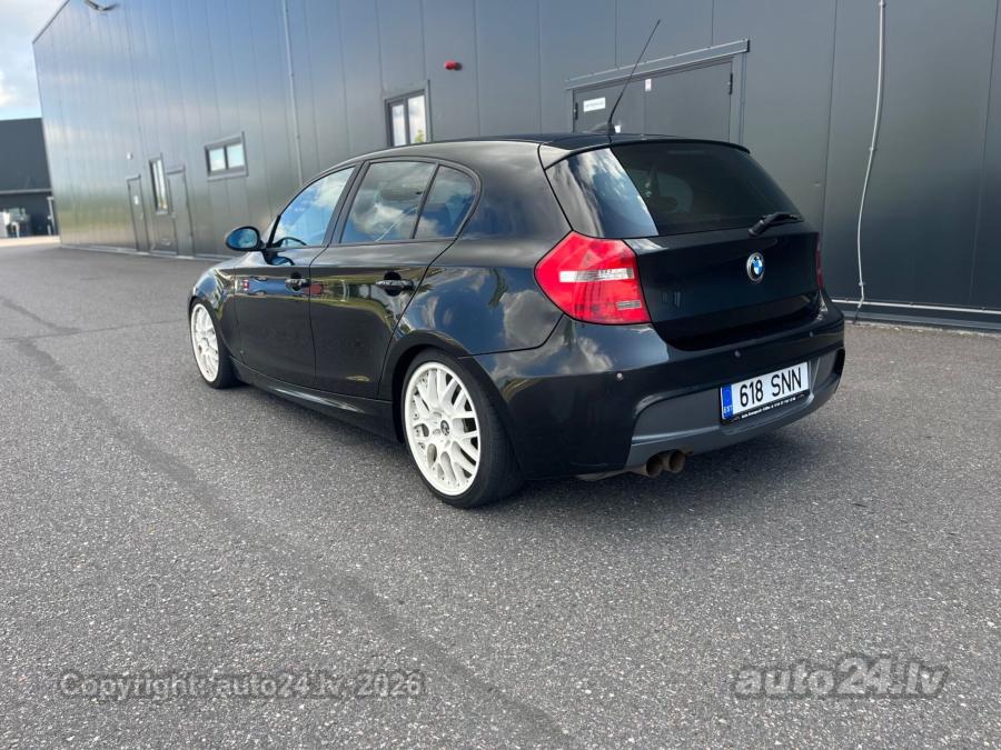 Melns BMW 1-series 2007 Tallina, ar dzinēja tilpumu 2.00 L un nobraukumu 228 tūkst. km par 4200 €, foto 4 vietnē AUTOMOTO.COM.LV