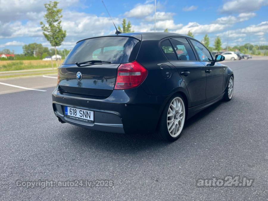 Melns BMW 1-series 2007 Tallina, ar dzinēja tilpumu 2.00 L un nobraukumu 228 tūkst. km par 4200 €, foto 5 vietnē AUTOMOTO.COM.LV