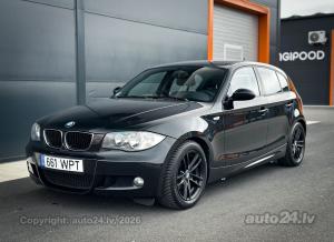 Melns BMW 1-series 2008 Kuresāre, ar dzinēja tilpumu 1.60 L un nobraukumu 139 tūkst. km par 3900 €, foto 3 vietnē AUTOMOTO.COM.LV